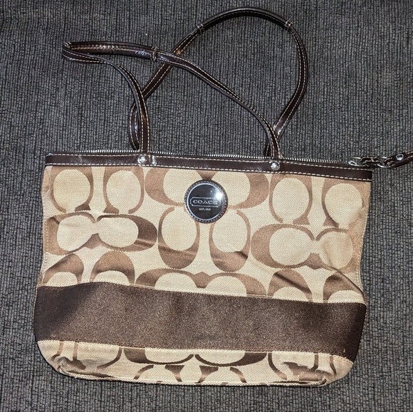 Coach | Bags | Coach Logo Tote Bag | Poshmark